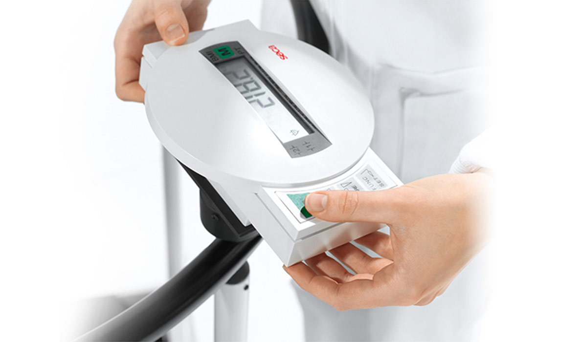 Seca 645 Handrail Scale – Wireless Medical Platform Scale, 300kg Capacity