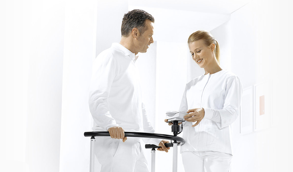 Seca 645 Handrail Scale – Wireless Medical Platform Scale, 300kg Capacity