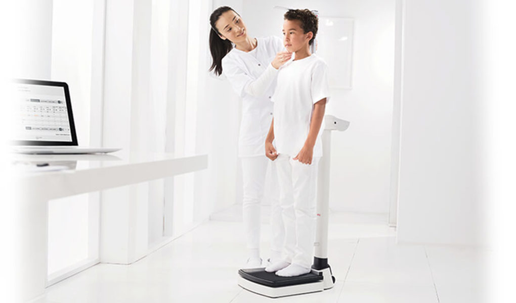 Seca 704S Column Scale with Integrated Measuring Rod
